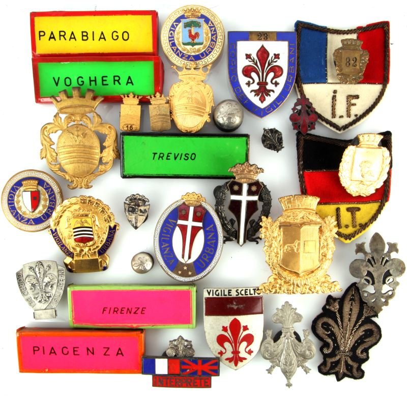 ITALIAN POLICE POLIZIA 5 REGION MIXED BADGE LOT