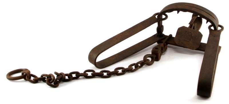 Vintage Large Game Bear Trap Complete With Chain