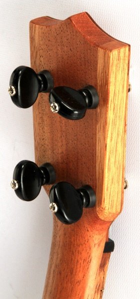 CONCERT SIZE MAHOGANY UKULELE BY PAT ROPER