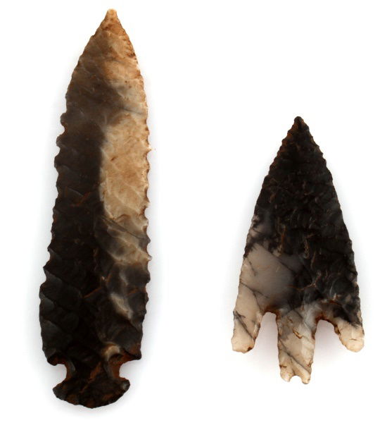 2 SMALL OBLIQUE & COLLATERAL FLAKING ARROW POINTS