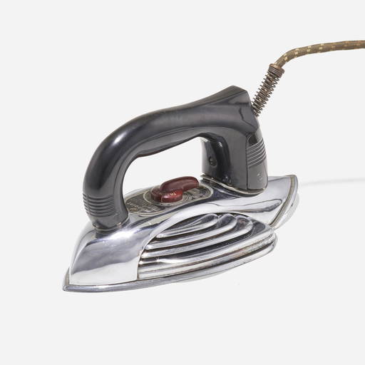 Brooks Stevens and Schreyer, Petipoint iron (#0205) on Feb 25, 2022 ...