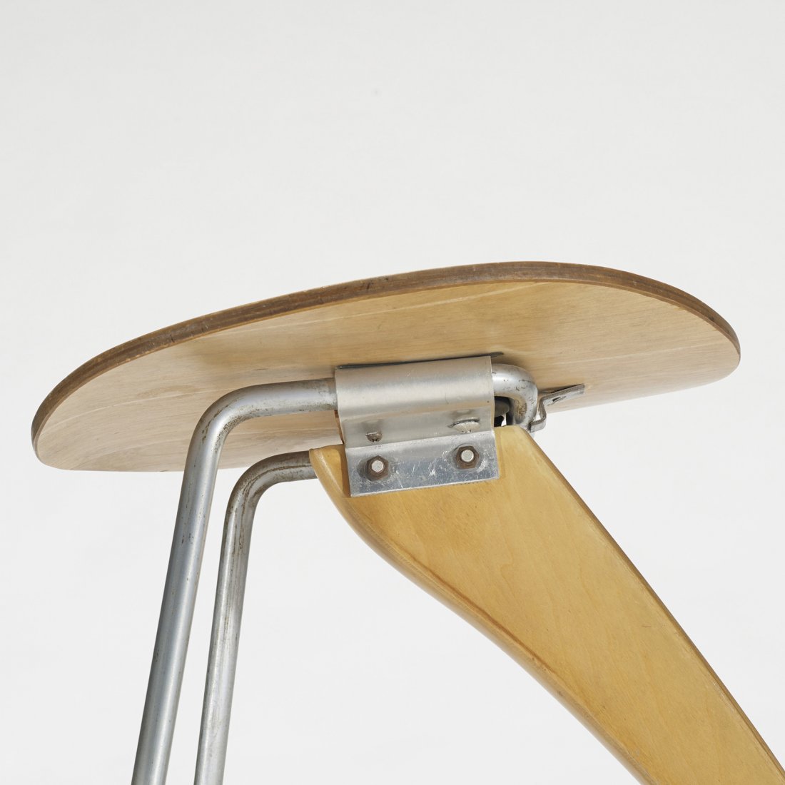 Isamu Noguchi Rudder Stool, model IN-22