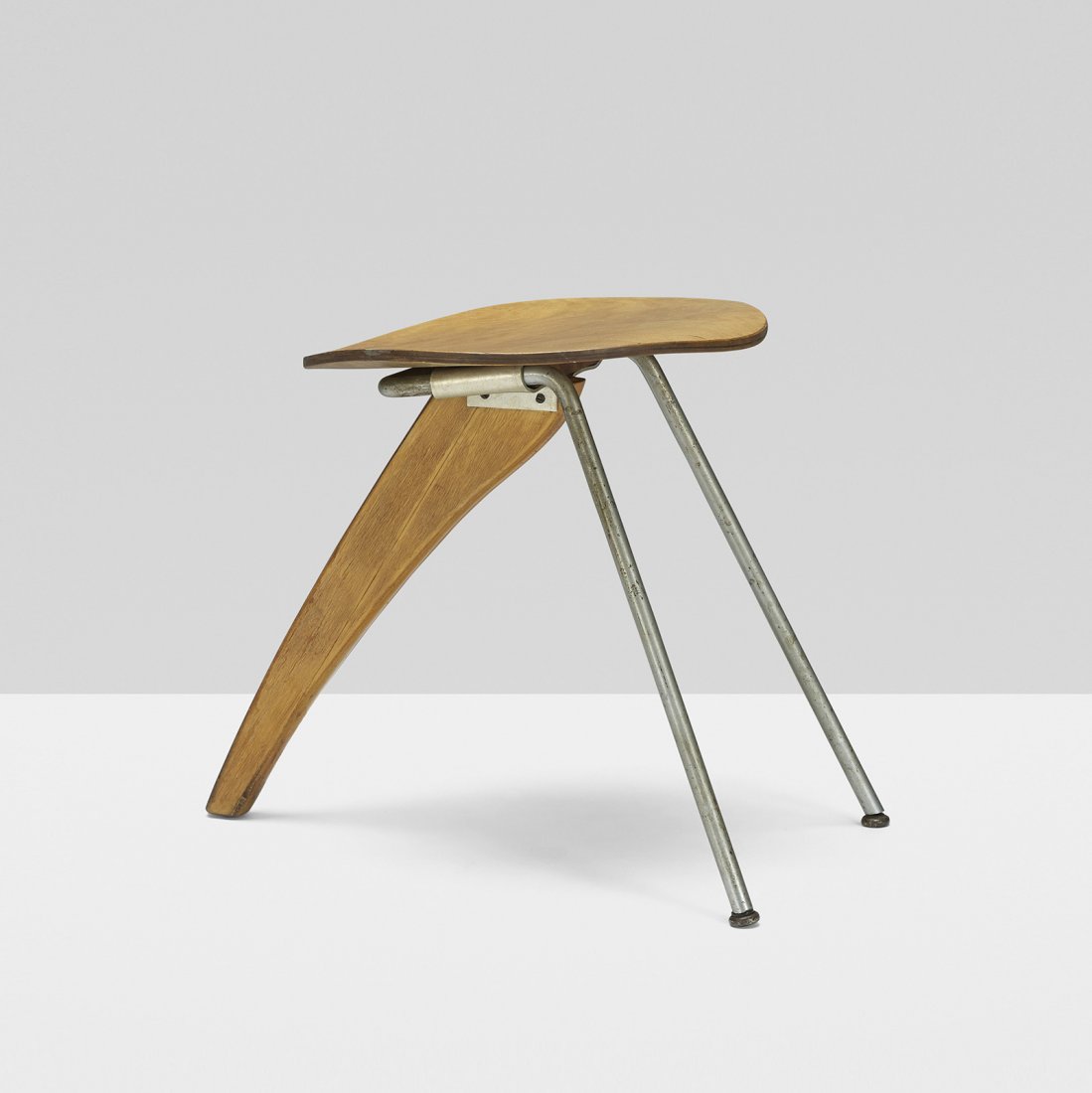 Isamu Noguchi, Rudder Stool, model IN-22 - Jun 04, 2020 | Wright in IL