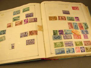 International Postage Stamp Album With Moderate A