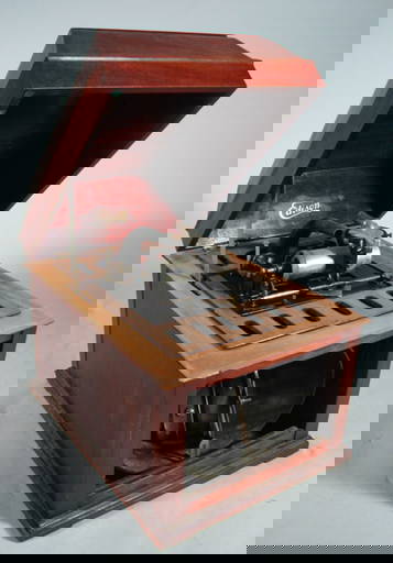 Edison Table Top Phonograph. Not Fully Assembled.