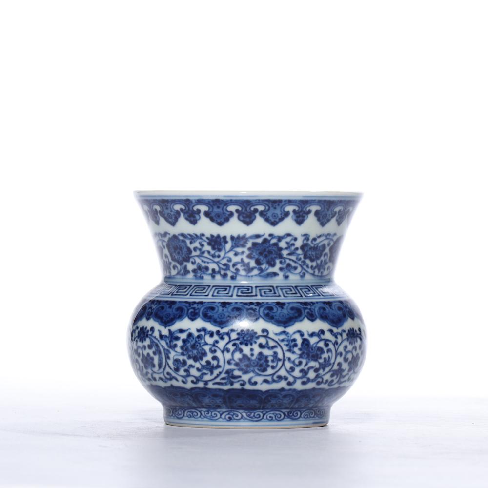 Chinese Blue White Foliage Porcelain Spittoon
