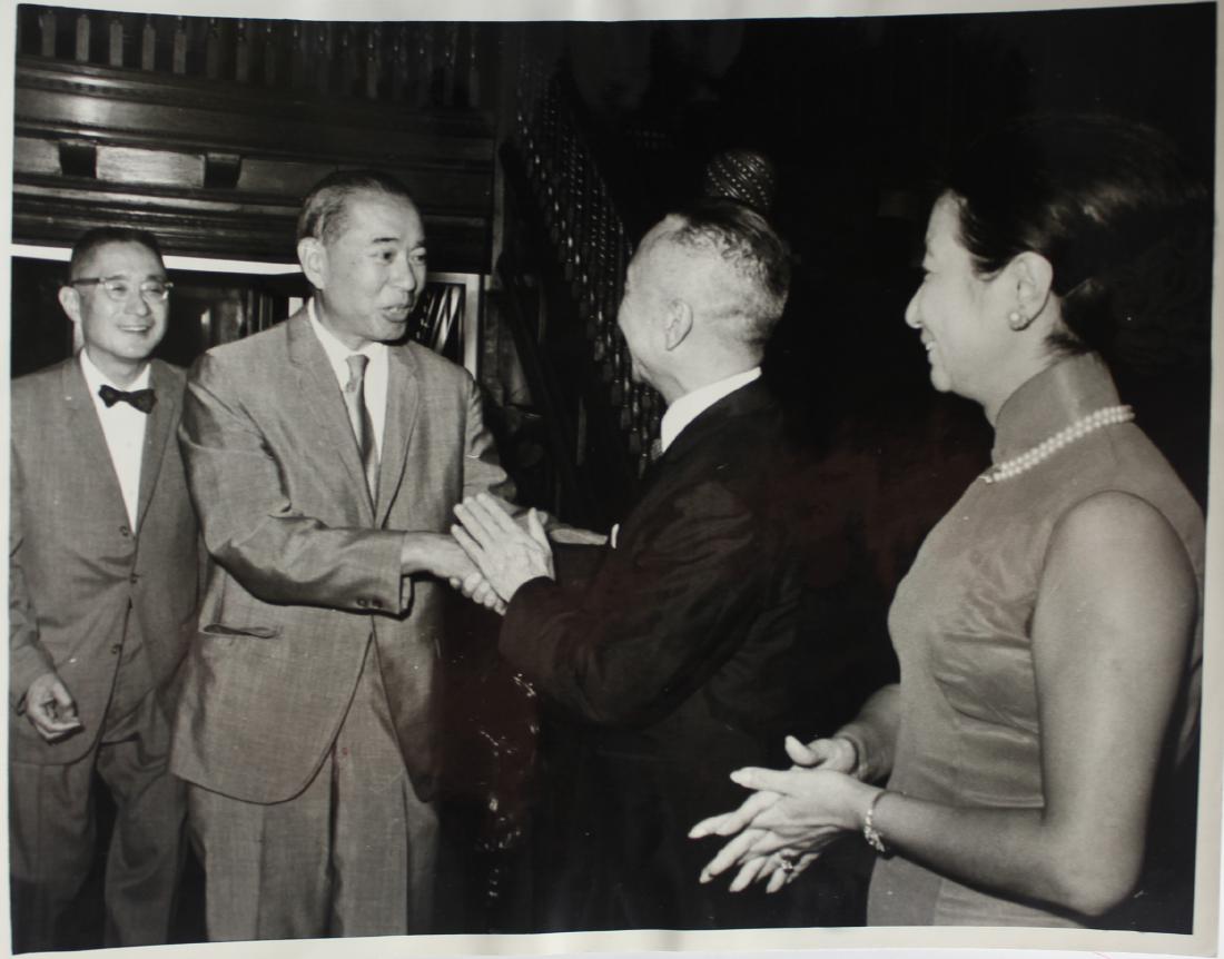 Photoraphy of Mr. Cui and Gu Wei Jun couple