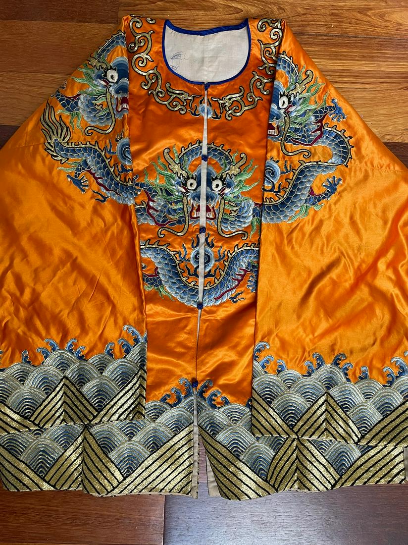 A Chinese Yellow Robe - Dec 17, 2022 | China Luban Art & Antique, Inc ...