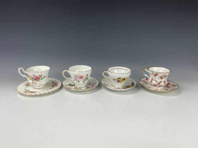 Group Of 4 Set Cups And Saucers Royal Albert Moss Rose And Duchess