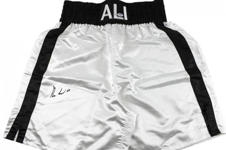 Muhammad Ali Signed Boxing Trunks (psa Coa)