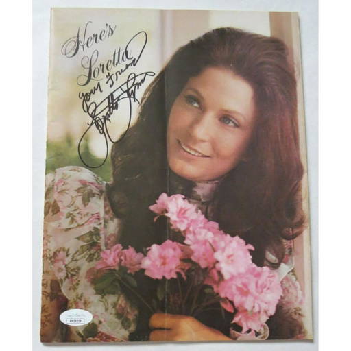 Loretta Lynn Signed Here's Loretta 1971 Photo Book (jsa Coa)
