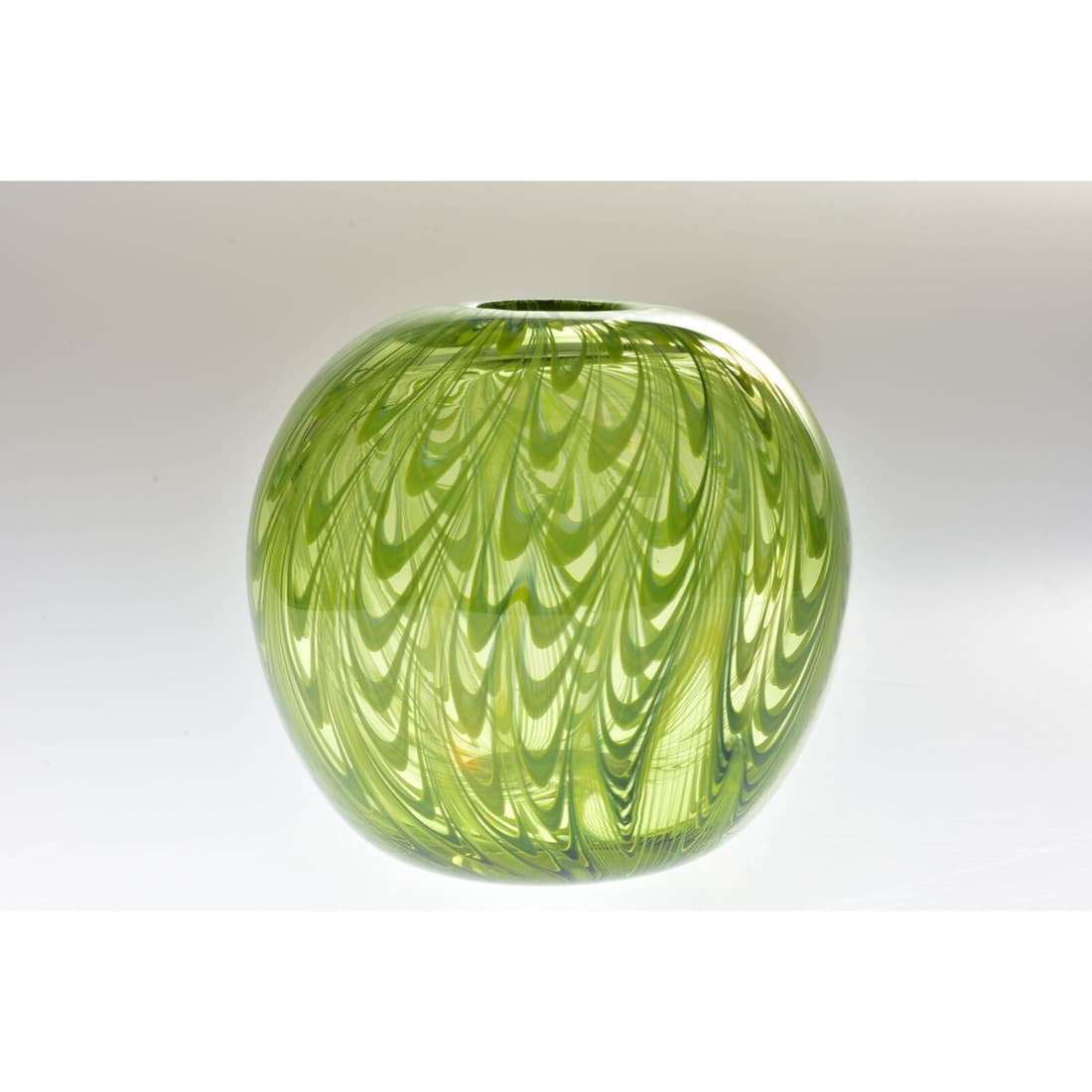 Dominick Labino Signed 3.75" Hand Blown Art Glass Vase From 1976 Auction