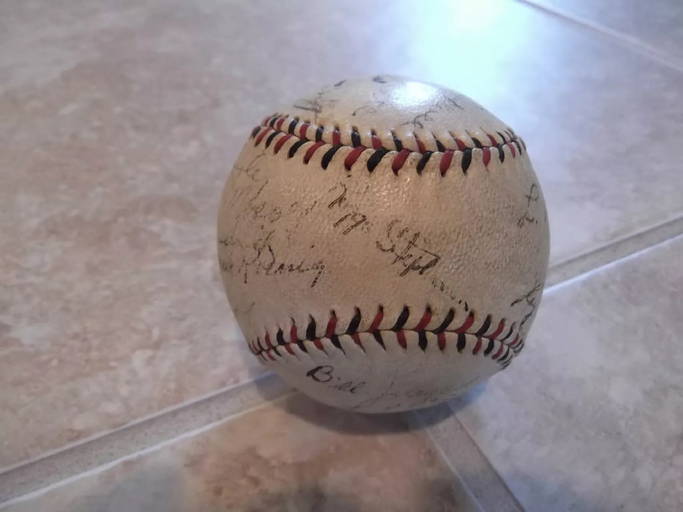 1933 Chicago Cubs Team Signed Baseball Kiki Cuyler Hartnett Herman Psa ...