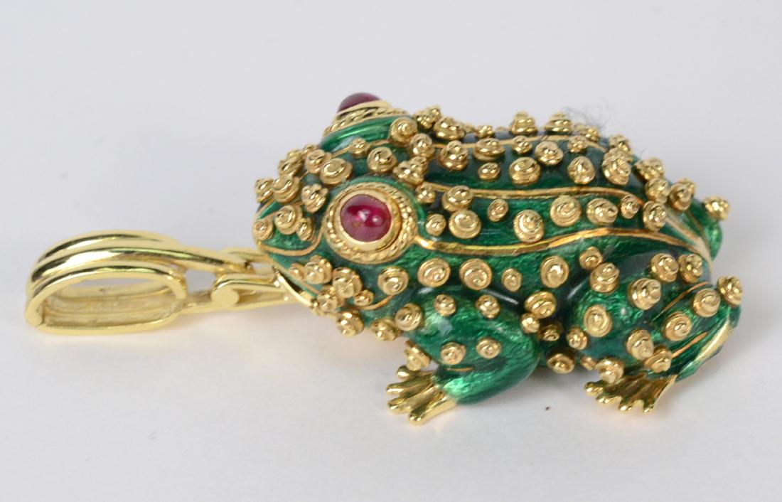 David Webb 18K Yellow Gold Frog Pendant