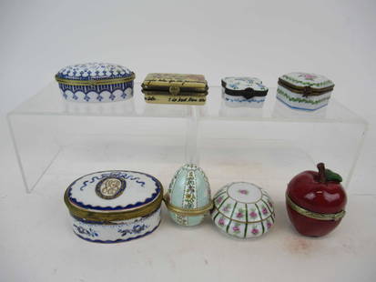 Small Limoge Porcelain Hinged Box