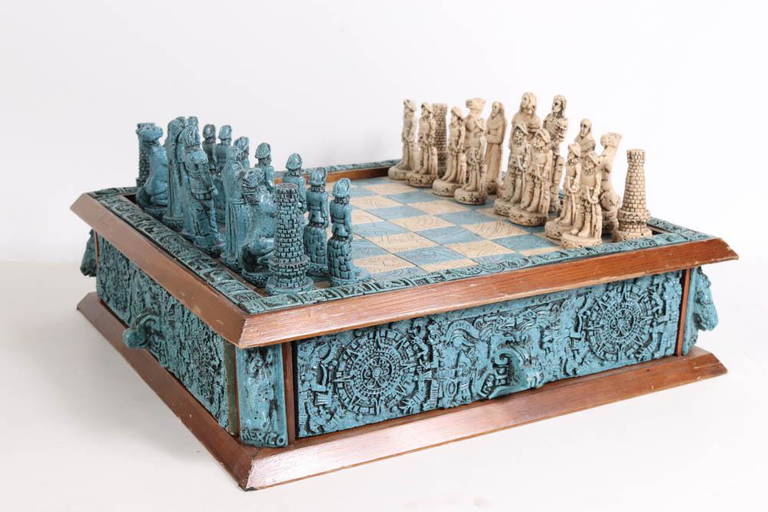 Aztec Themed Antique Chess Set With Storage