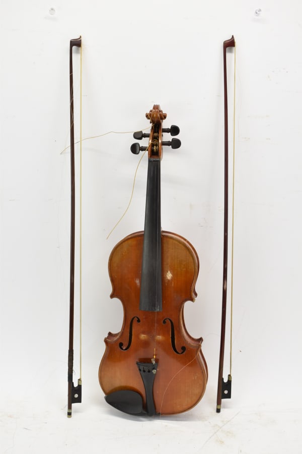 The Rudolph Wurlitzer Co Violin