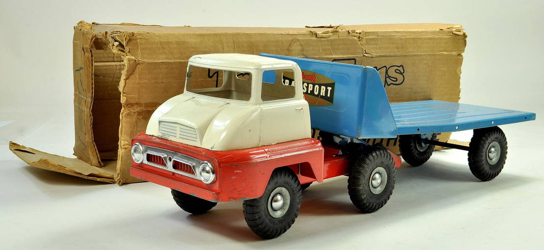 Triang Large Thames Trader Articulated Lorry. Model Is