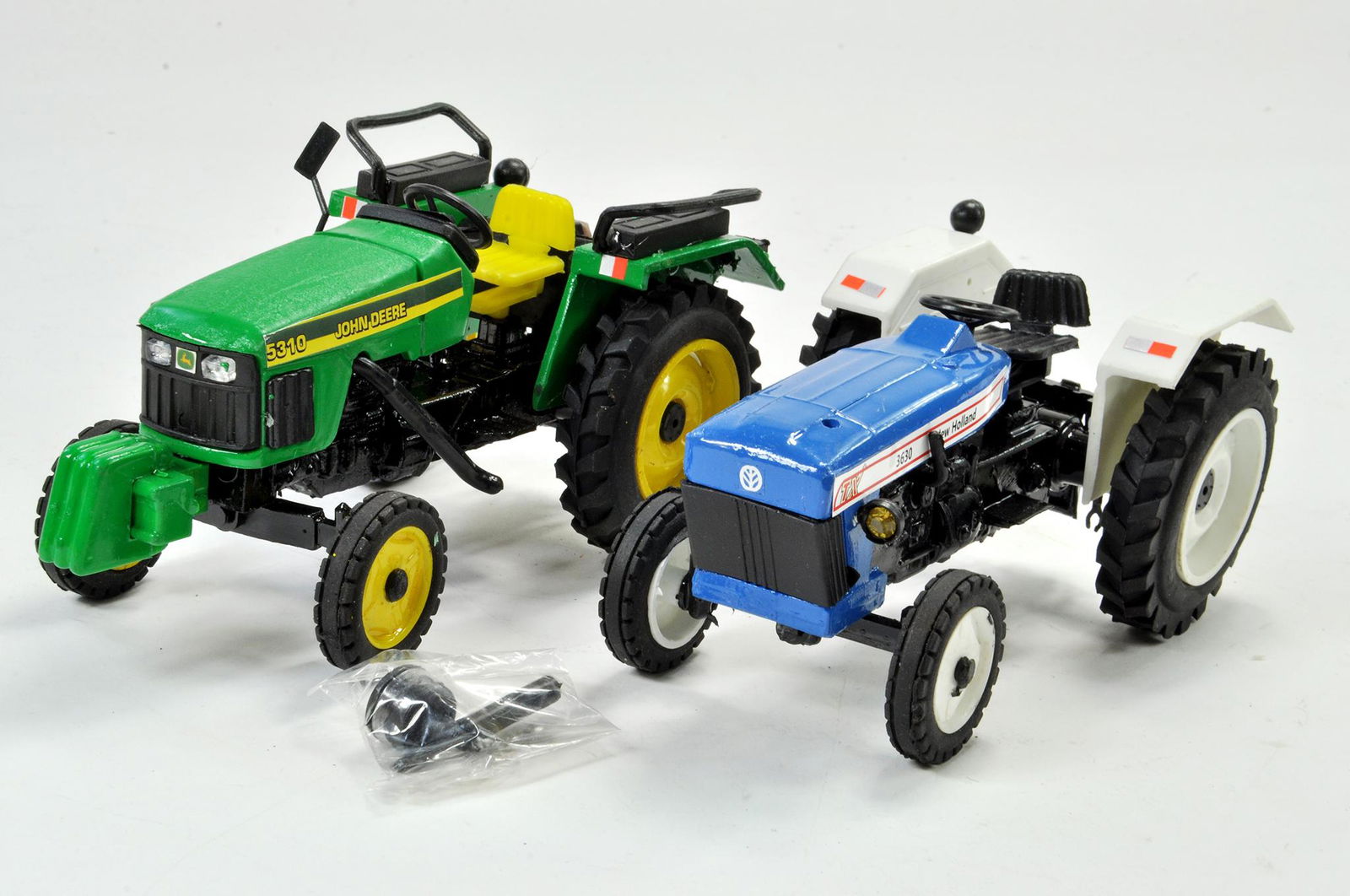 Duo of approx. 1/24 resin Tractor models, Indian - Jul 02, 2021 | M&M ...