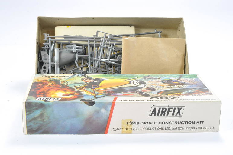 Airfix 1/24 James Bond 007 Autogyro Plastic Model Kit. Complete With ...