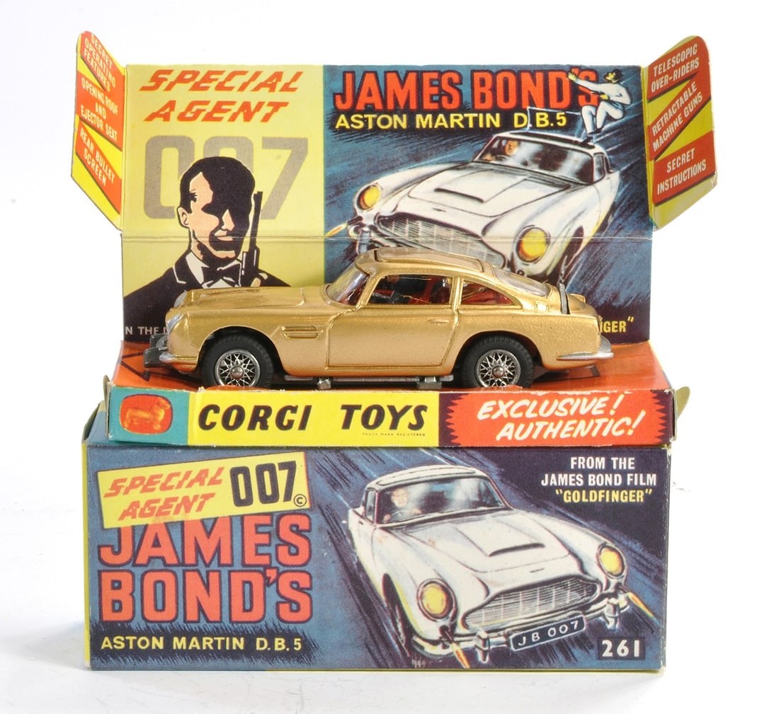 Corgi No. 261 James Bond 007 Aston Martin Db5. Repainted Issue In ...