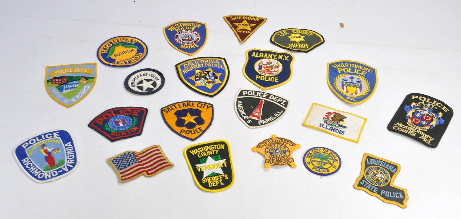 A Group Of Genuine Issue Us Police Departmental / District Force ...