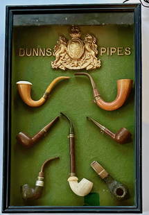 Glass Pipe Display Case With Pipes