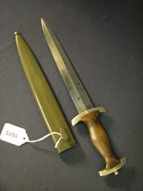 1075: WWII GERMAN NPEA ENLISTED MANS DAGGER