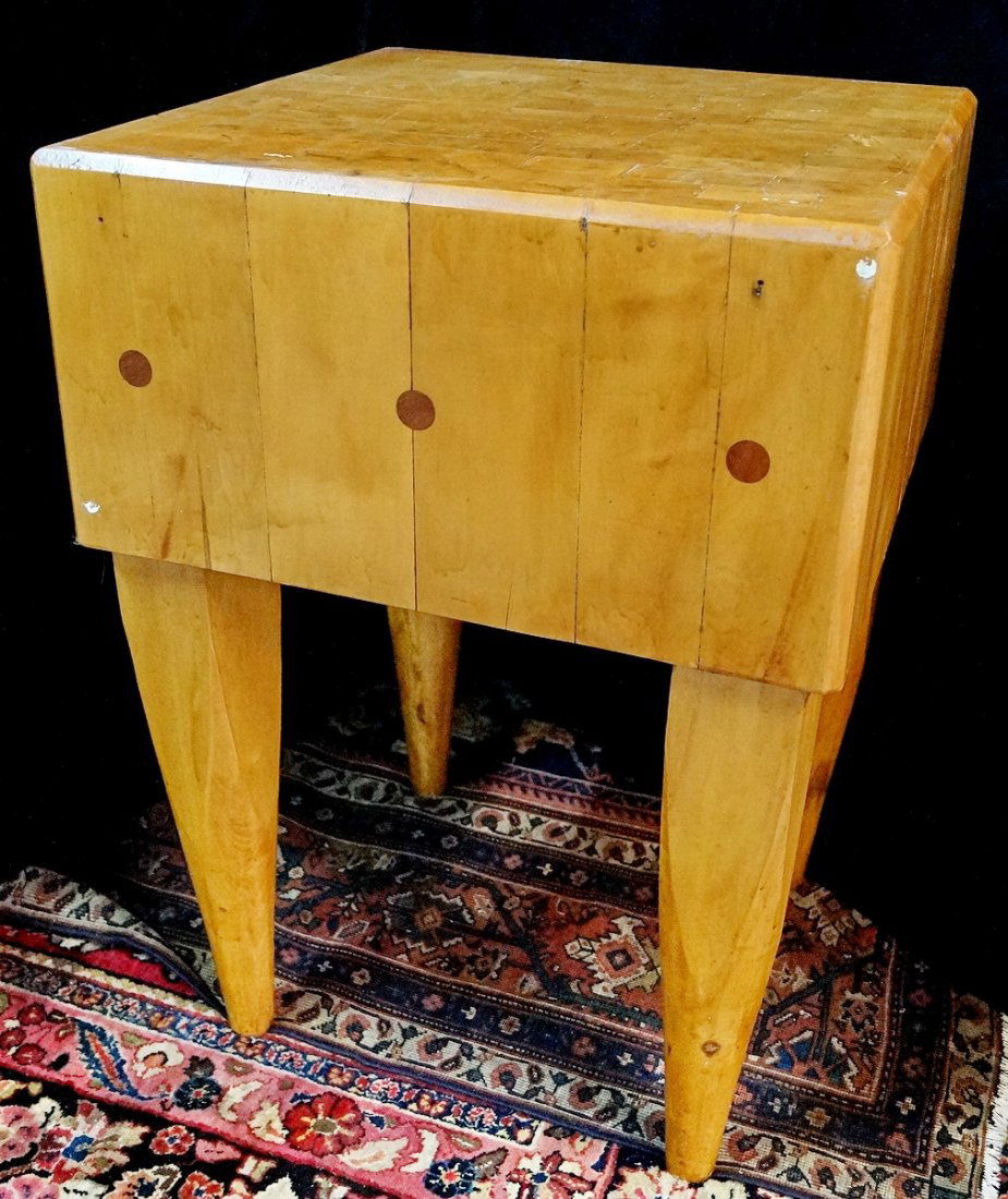 STANDING WOOD BUTCHER BLOCK