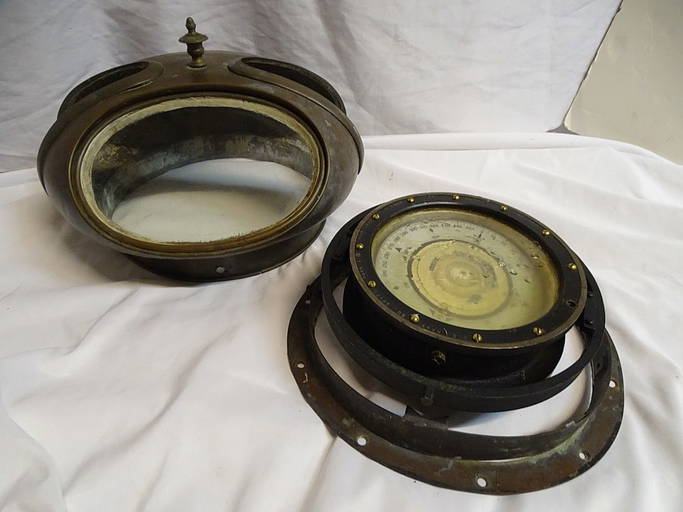 Us Navy Ships Compass (1942) Elkhart, Indiana With Cover 13.75 X 18 Dia ...