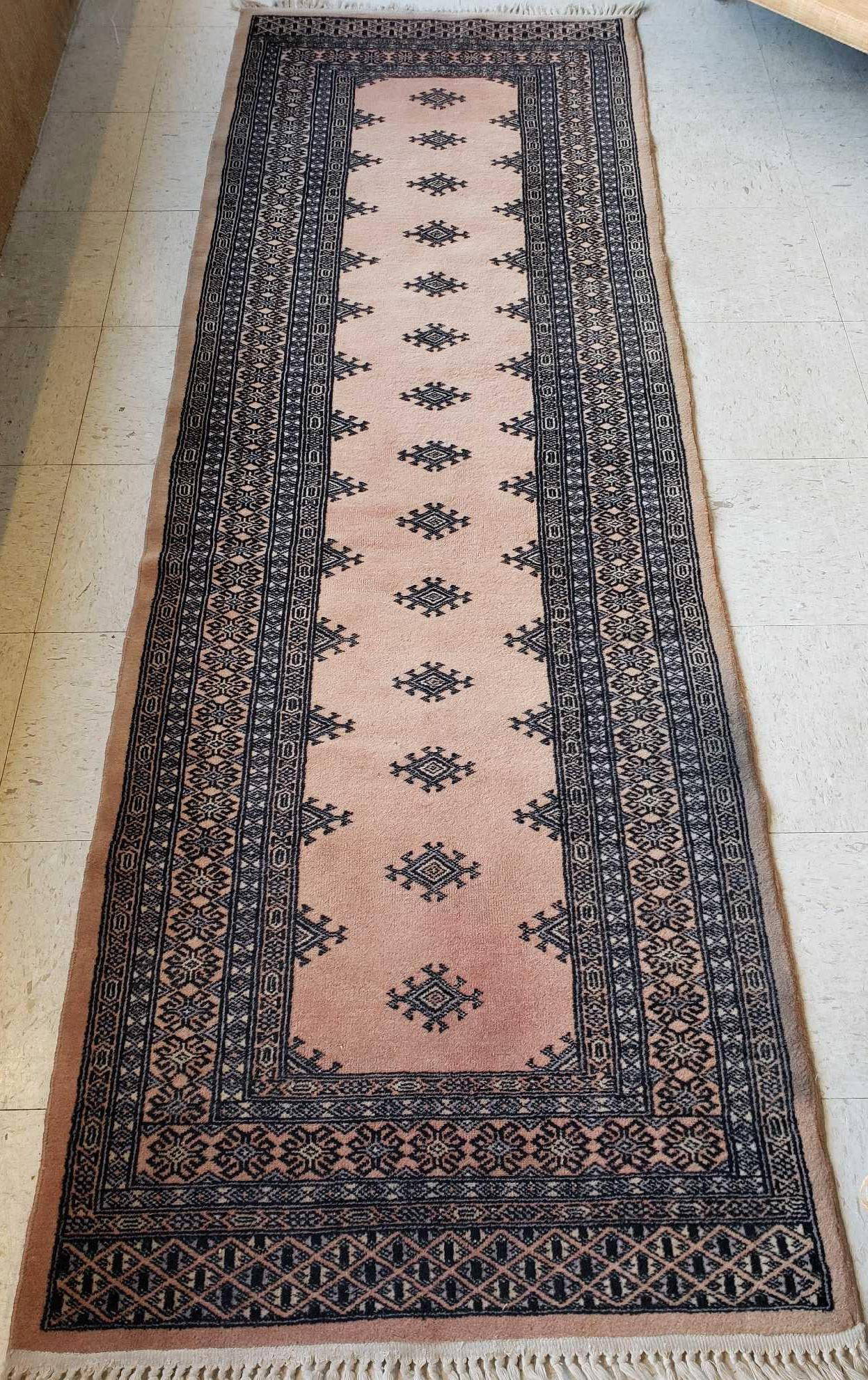 Bokhara Runner | Rug Auction