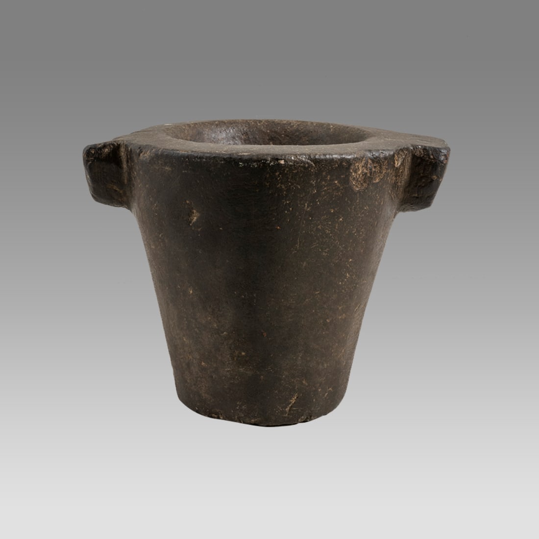 Egyptian Basalt Mortar, Mamluk Period, Ca. 13th-14th Cent. A.d. Auction