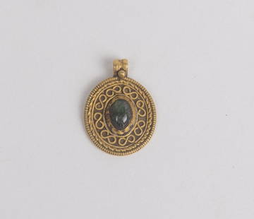 Ancient Roman Gold Victory Pendant