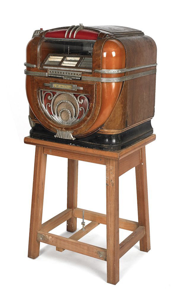 Wurlitzer automatic phonograph, model 71 jukebox,