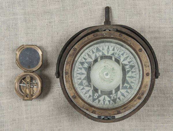 John Bliss gimbaled ship's compass, 8 1/2'' dia., - Sep 24, 2013 | Pook ...