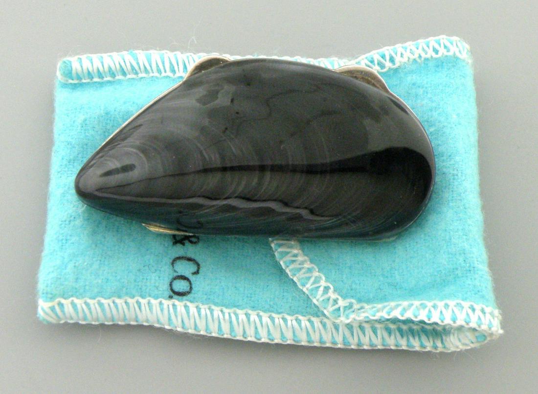 TIFFANY & Co. STERLING ENAMEL MUSSEL SHELL PILL BOX - Jun 14, 2020 ...