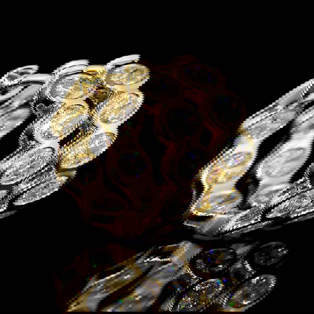 Lab-grown 1.95 Carat Oval E-vs2 Diamond 14k Yellow Gold Huggies ...