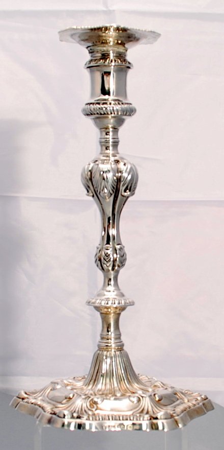A PAIR OF GEORGE III SILVER CANDLESTICKS