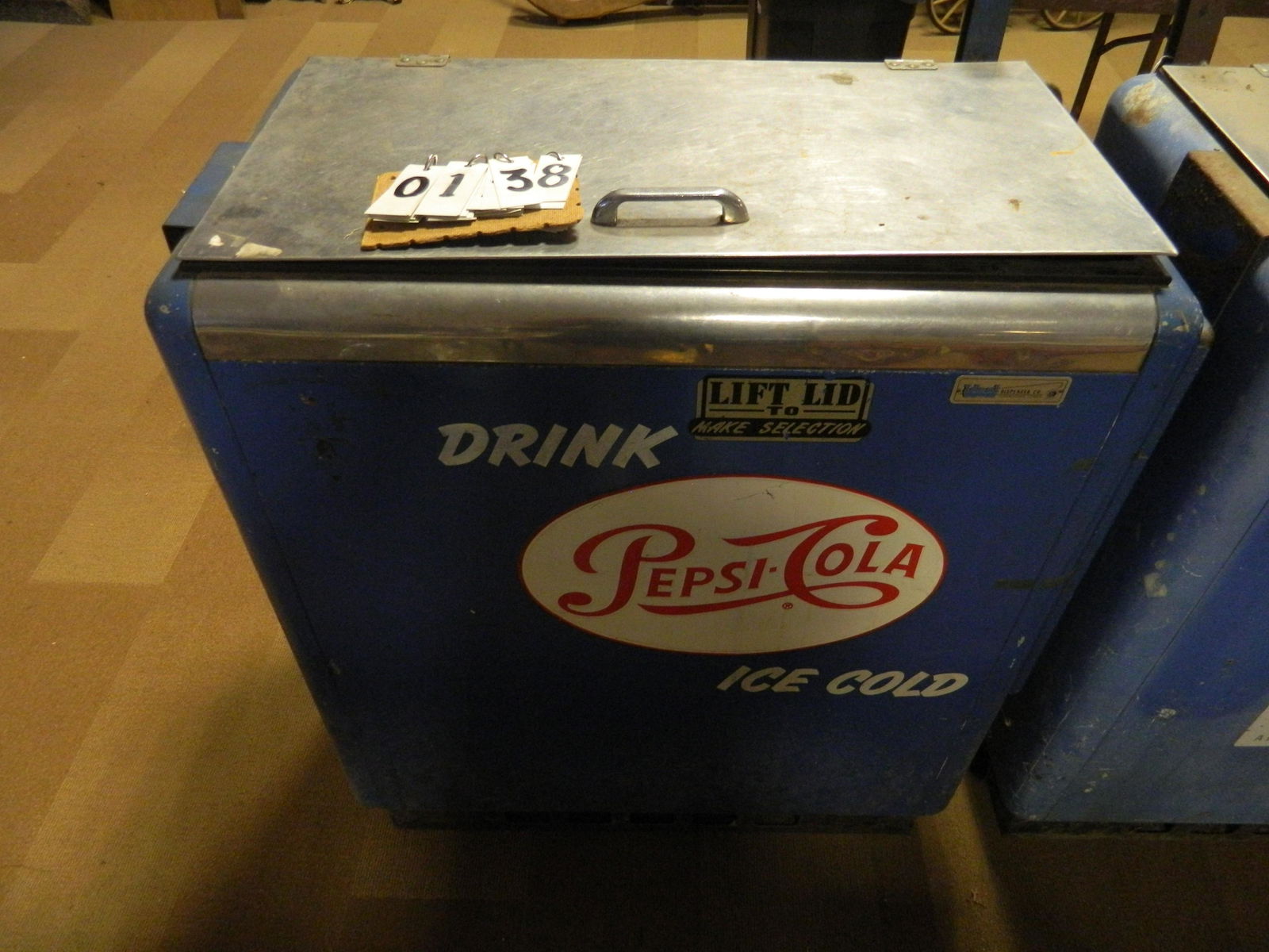 Pepsi-Cola Lift Top Soda Machine - Jan 01, 2021 | Iroquois Auctions in NY