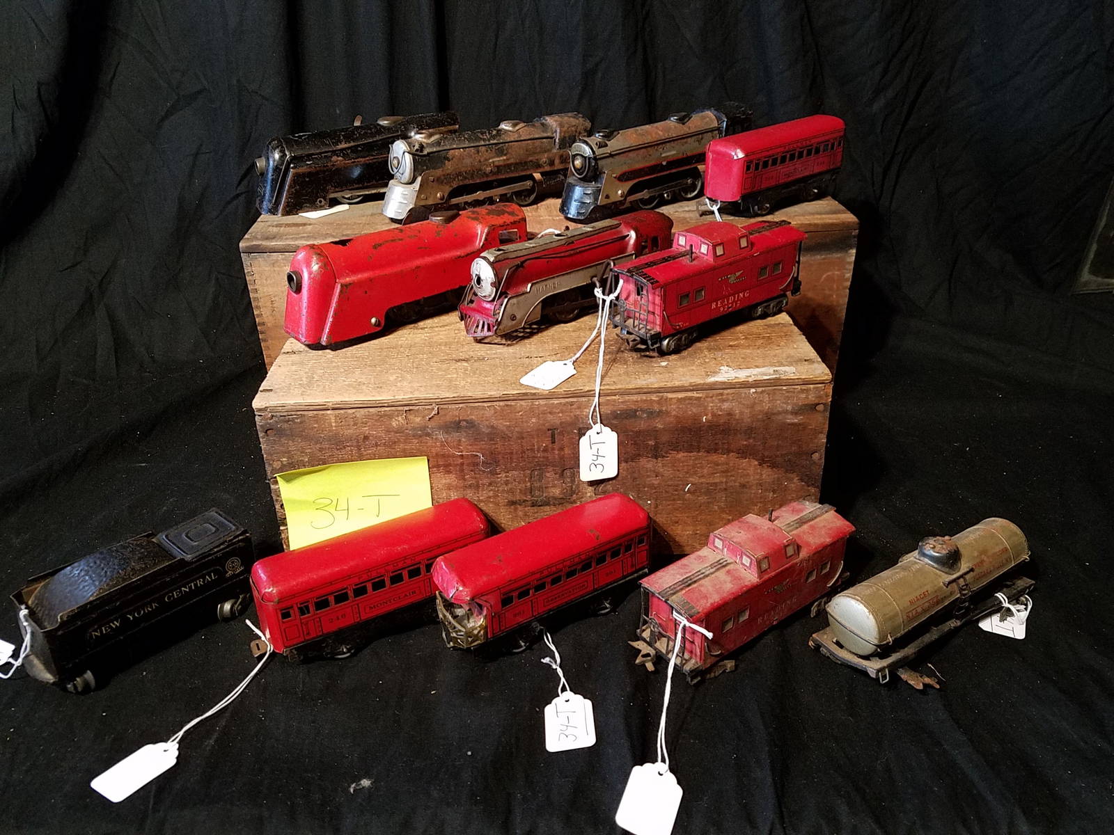 12 Marx Engines And Train Cars Auction