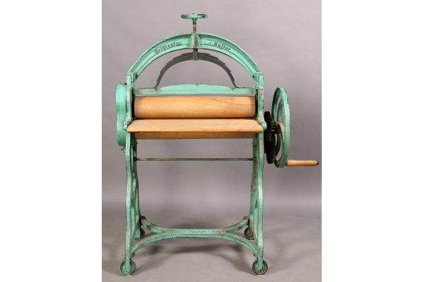 268: VINTAGE CAST IRON INDUSTRIAL MANGLE WOOD ROLLERS