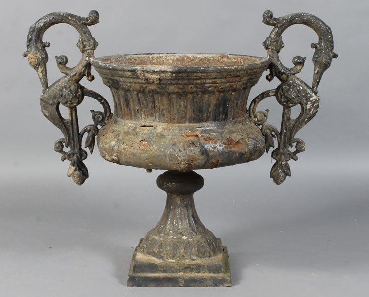 231: ANTIQUE VICTORIAN CAST IRON GARDEN URN