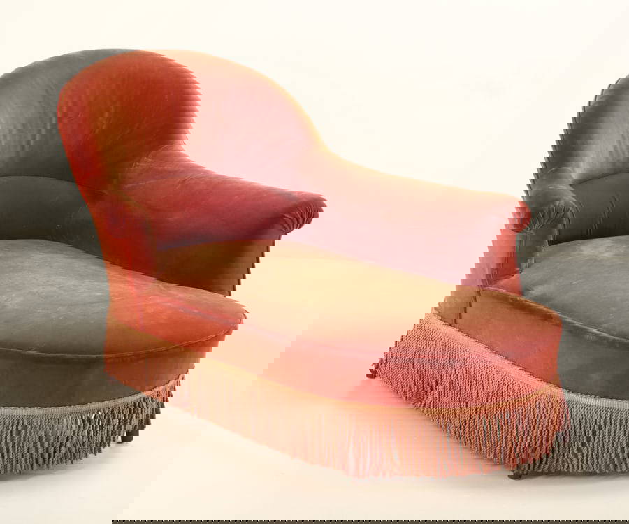 French Nineteenth Century Meridienne With Fringe Decoration. Auction