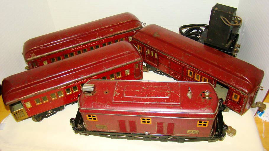 Pre War American Flyer Standard Gauge 4 Piece Set