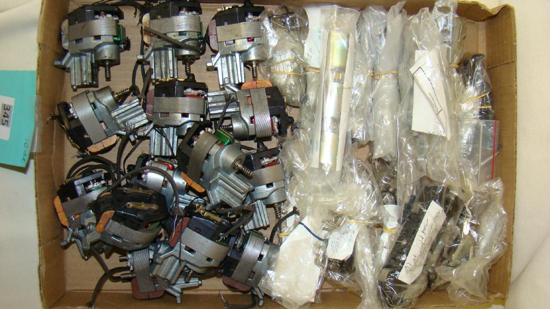 Large Selection Of Lionel Train & Engine Parts