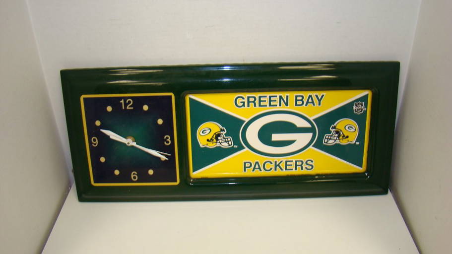 Green Bay Packers Wall Clock