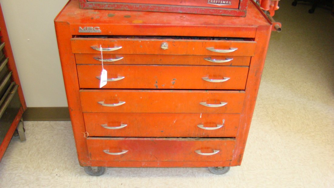 MBC ROLLING RED METAL TOOL BOX WITH VARIOUS TOOLS