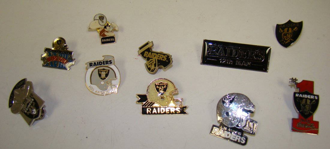 10 Various La Raiders Pins