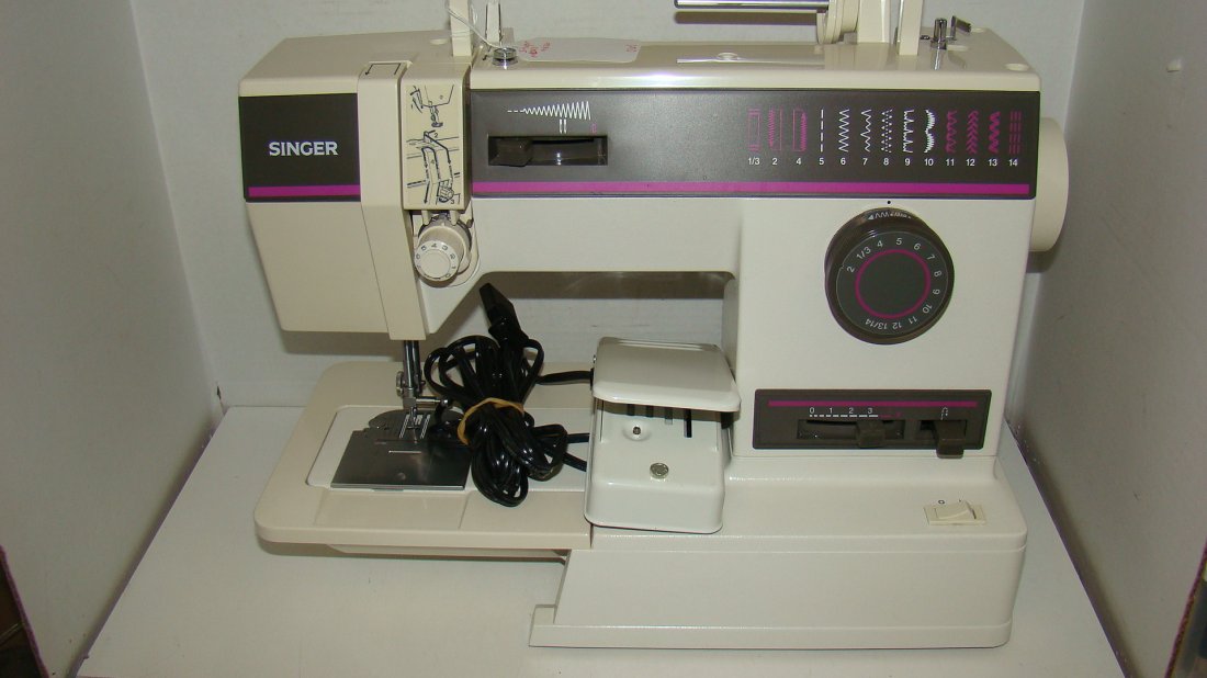 SINGER 9420 SEWING MACHINE