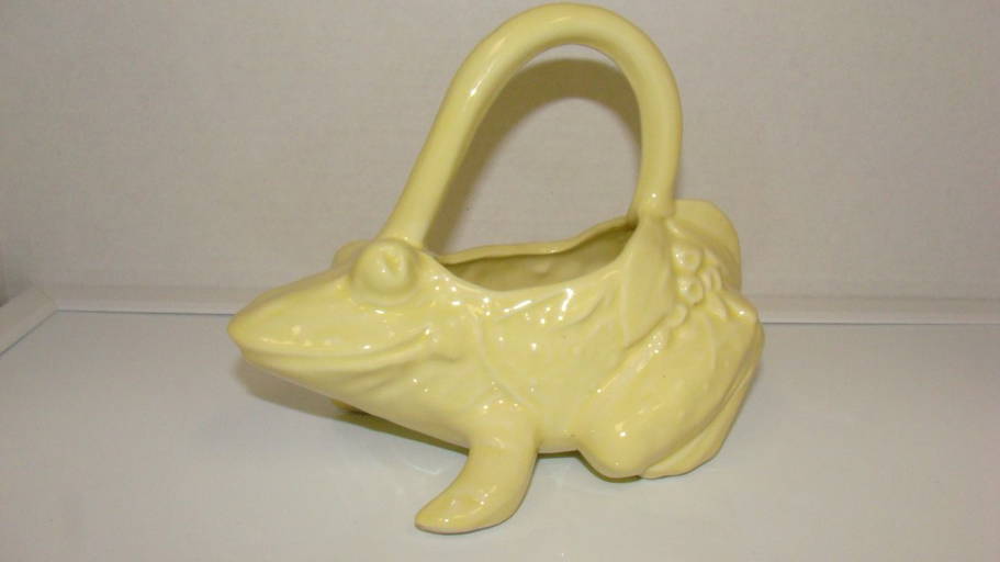 Vintage Mccoy Pottery Frog Pitcher